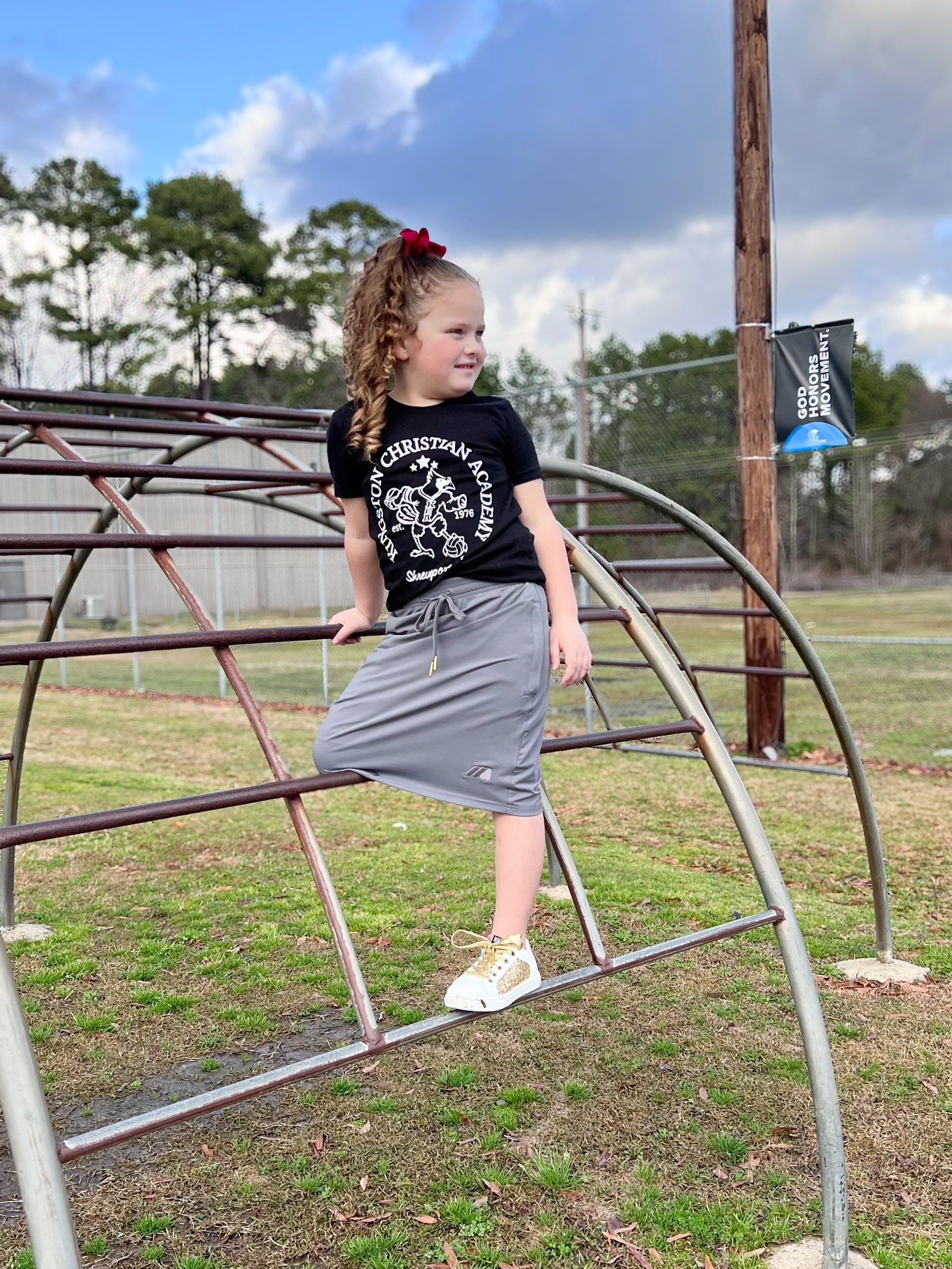 Modest athleisure wear designed with your day-to-day in mind – MOD Lifewear